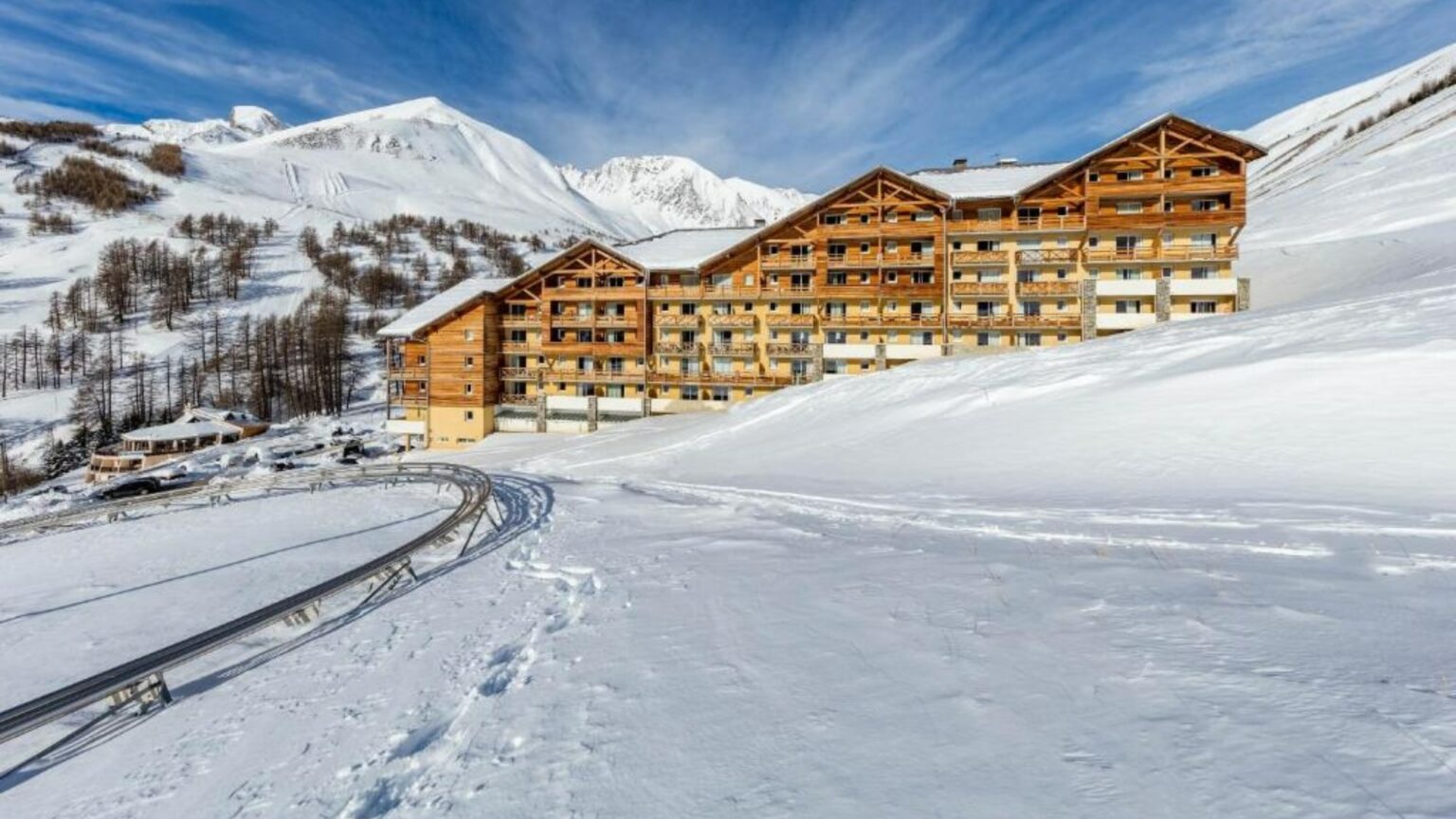 Val d'Allos : station, domaine skiable, forfaits, activités… Le guide ...
